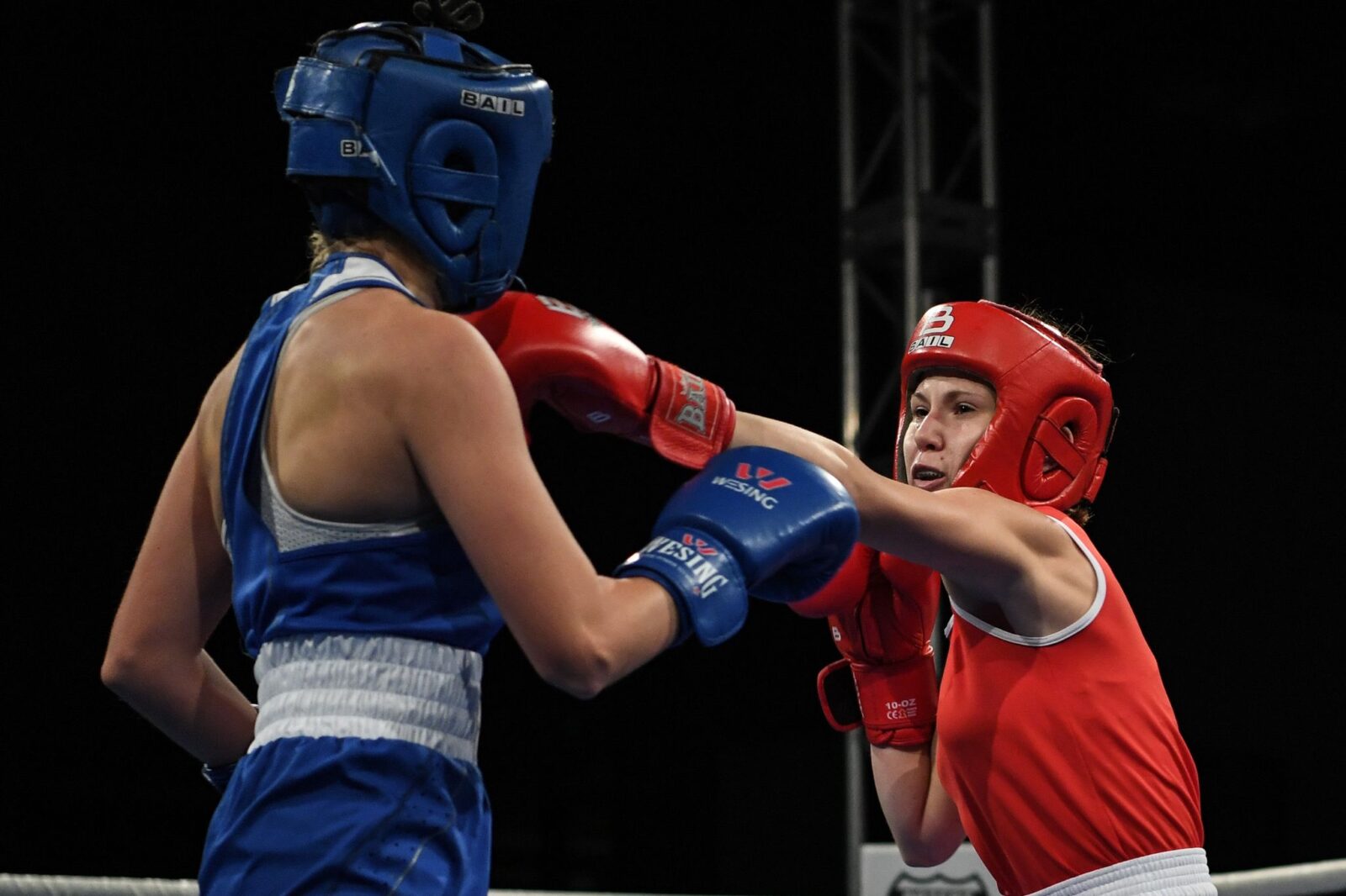 Szabó Szabina az első párban bokszolhat az ifjúsági világbajnokságon ma ...